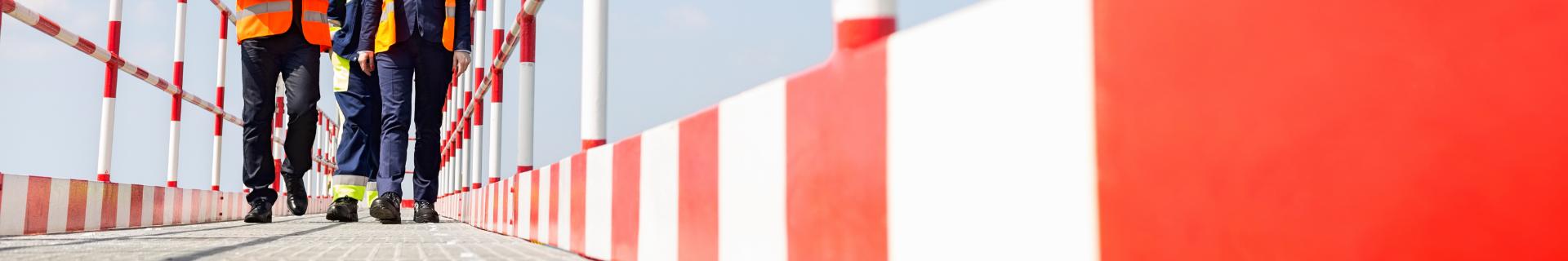 Walkway Safety for Supervisors - Safety Canada