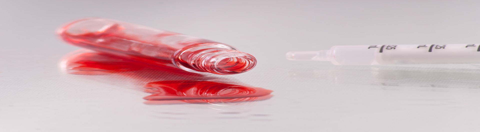 Cleaning Up Small Chemical Spills - Safety Canada