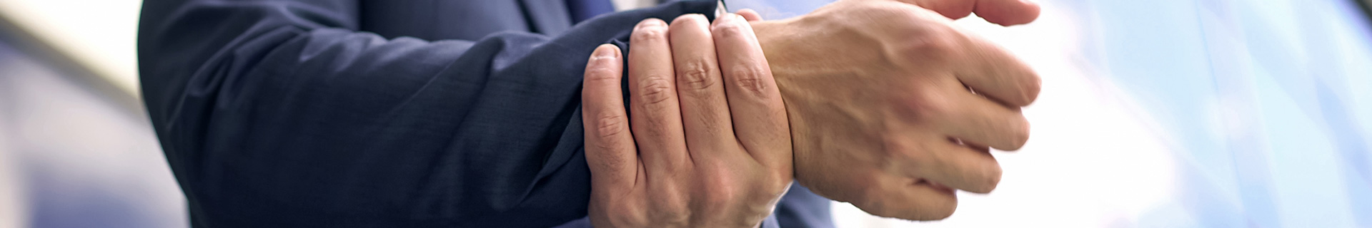 Preventing Injuries: Avoiding Sprains & Strains - Safety Canada